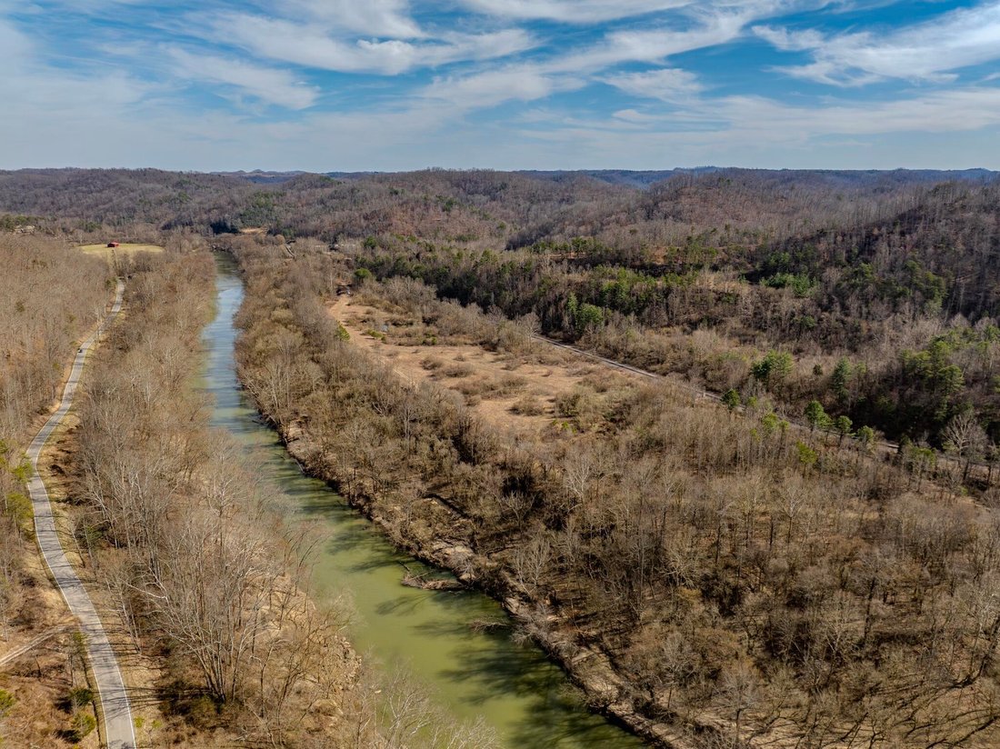 Farm/Ranch In Louisa, Kentucky, United States For Sale (15291675)
