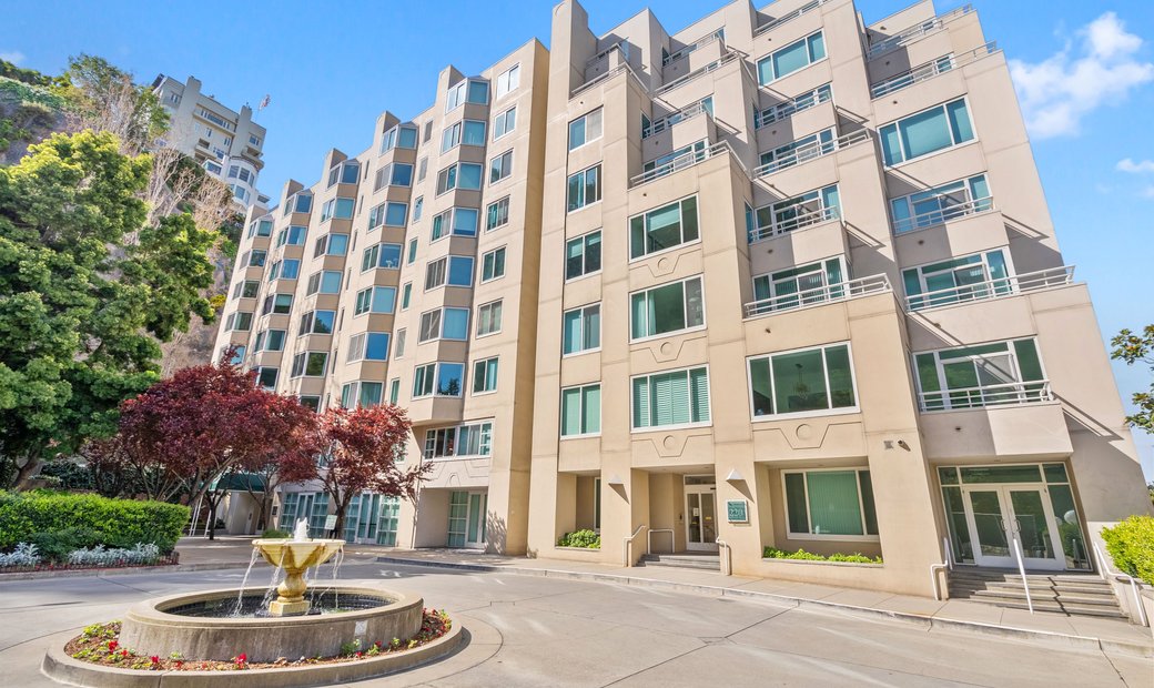 Impressive Corner Unit Luxury Condo In San Francisco, California ...