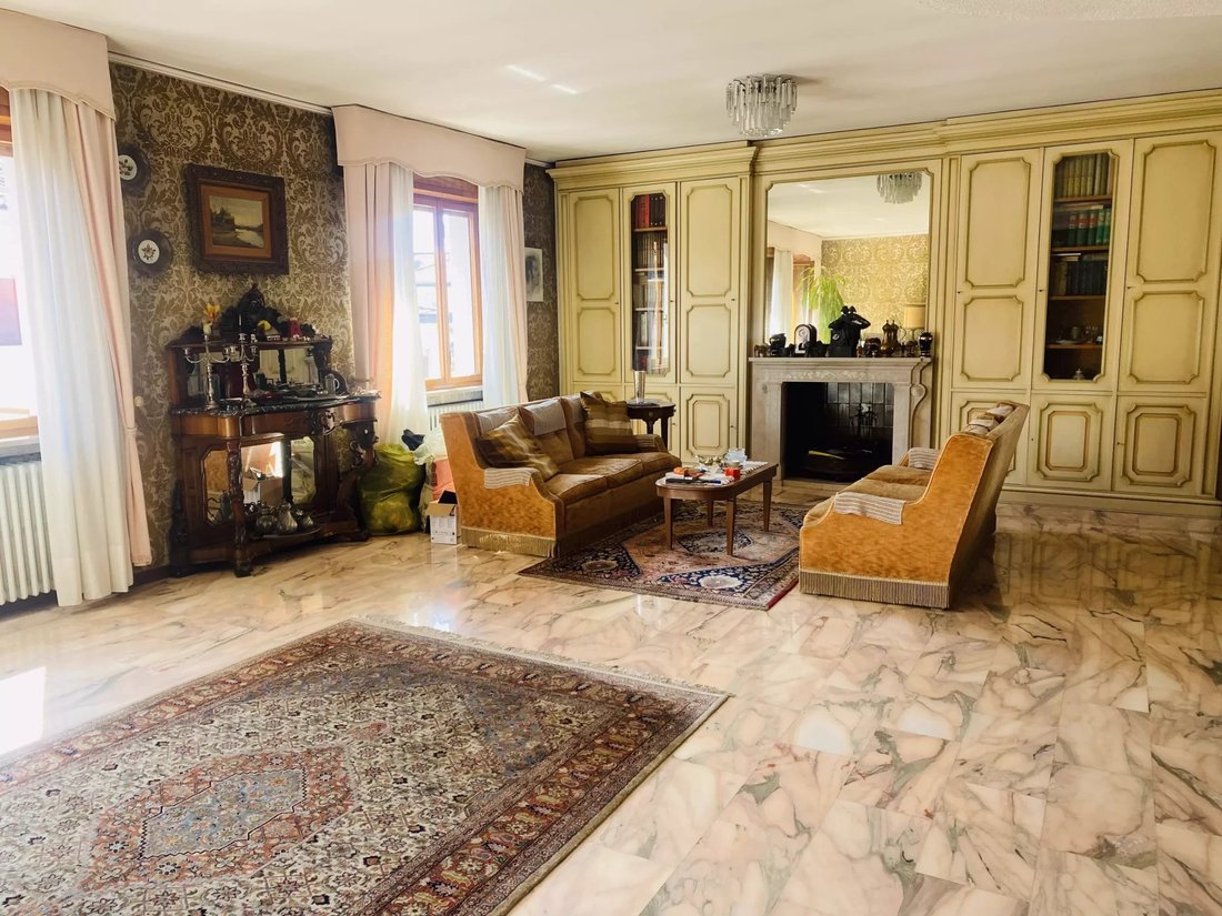 Verona Apartment In Verona, Veneto, Italy For Sale (15389124)