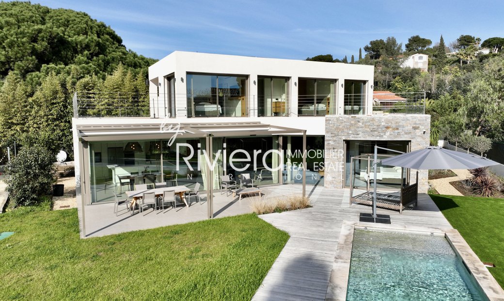 High End Property 100m In La Croix Valmer, Provence Alpes Côte D'azur ...