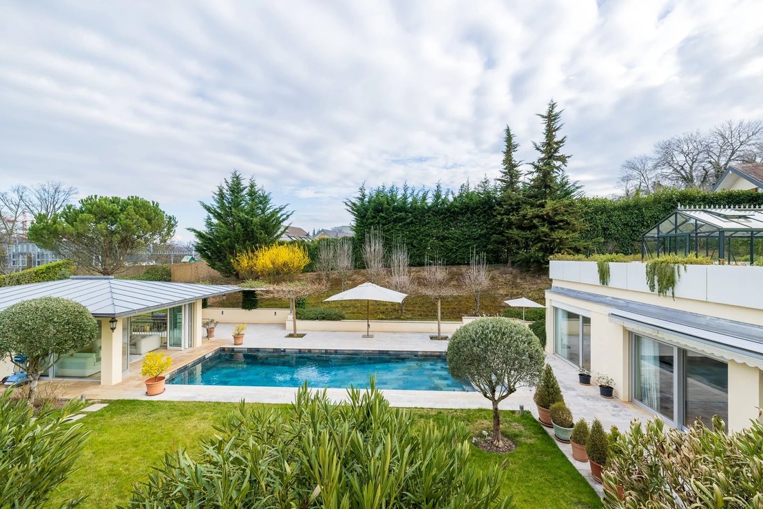 Elegant Villa With Pool And In Pregny Chambésy, Genève, Switzerland For ...