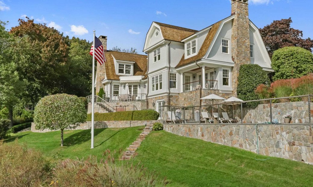 Amazing Riverside Waterfront Home In Greenwich, Connecticut, United ...