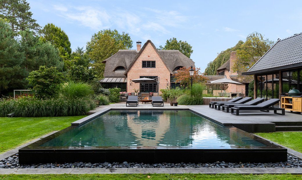 One Of The Most Beautiful Houses In Laren In Laren, North Holland ...