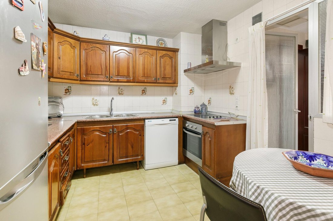 Granada Flat In Beiro, Granada, Spain For Sale (15396657)