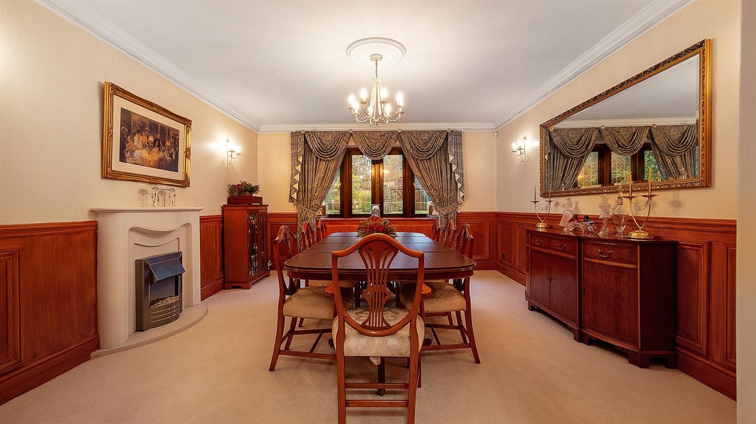 5 Bedroom House For Sale In Keston Park In Orpington, England, United ...