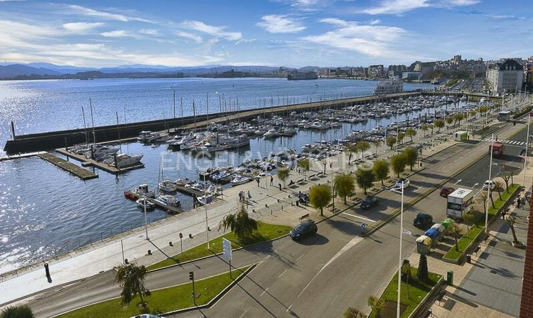 Exclusive Flat With Great Views In Castelar In Santander, Cantabria ...
