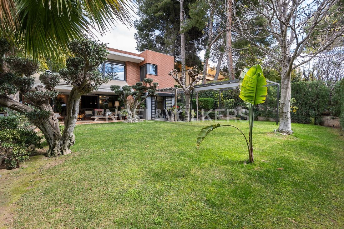Exclusive Avant Garde Home With In Los Monasterios, Valencian Community ...