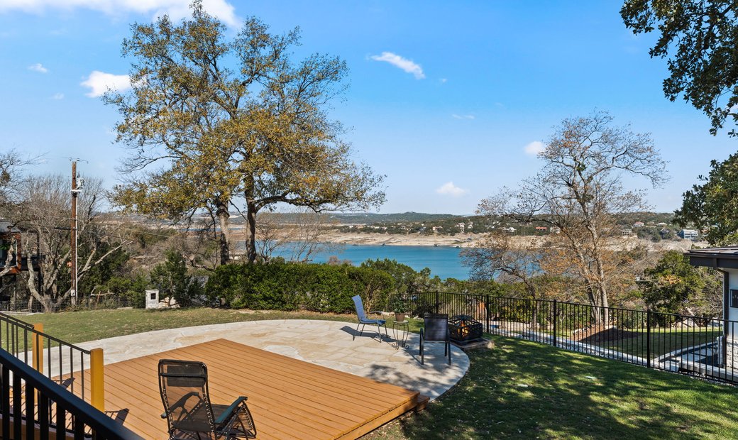Single Story Lake Travis View In The Hills, Texas, United States For ...