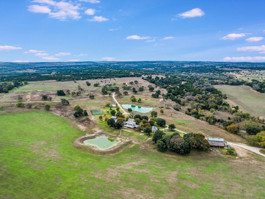886+/ Acres 3 Creek Ranch, Gillespie In Fredericksburg, Texas, United ...