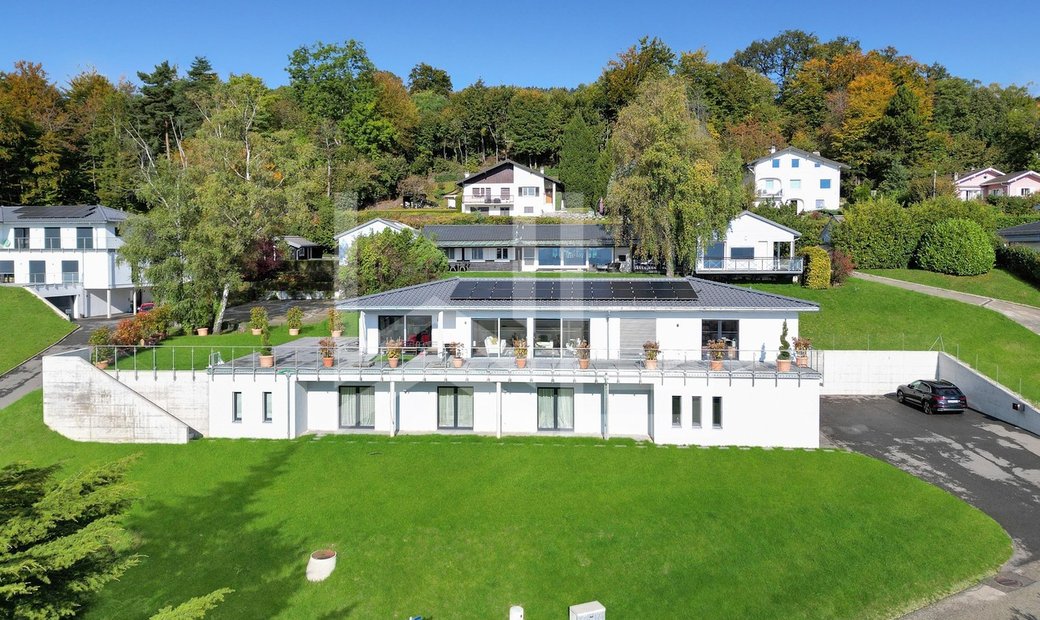 Propriété Moderne Avec Vue Lac Et 5 In Arzier Le Muids, Vaud ...