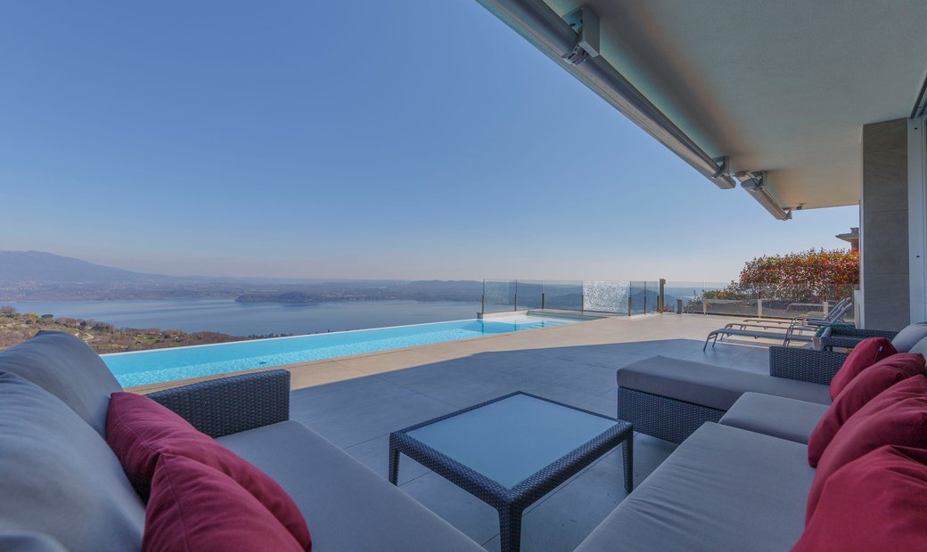 Luxury Villa With Infinity Pool And In Massino Visconti, Piedmont ...