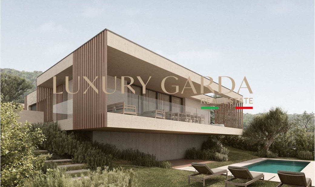 Modern Design Single Villa Immersed In In Desenzano Del Garda, Lombardy ...