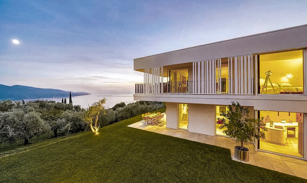 Villa Esclusiva A Tignale, Vista Lago Di Garda In Gardola, Lombardy ...