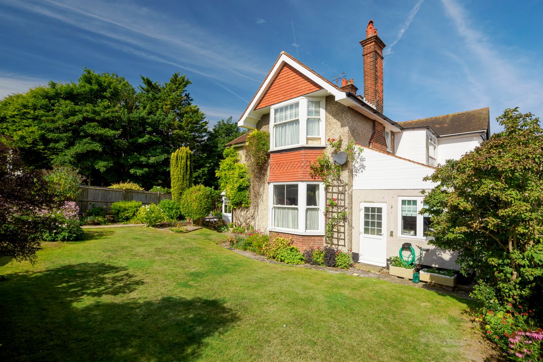 Handsome Detached House In A Charming In Kingsdown, England, United ...