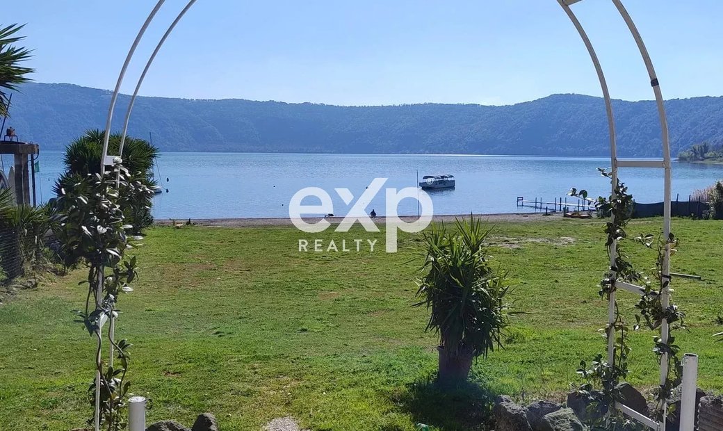 Castel Gandolfo Lake Front: A Paradise On In Castel Gandolfo, Lazio ...
