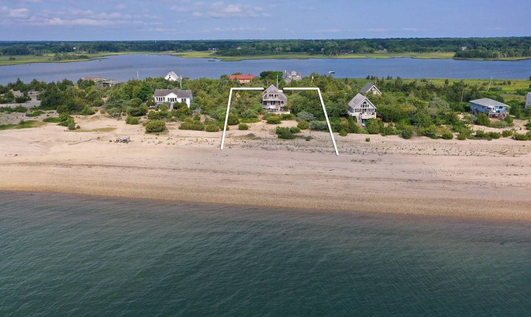 Beach Cottage For Rent On Gerard Drive In East Hampton, New York ...