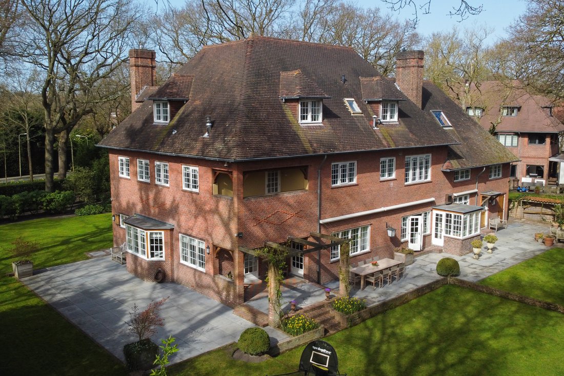 The English Garden House In Wassenaar In Wassenaar, South Holland ...