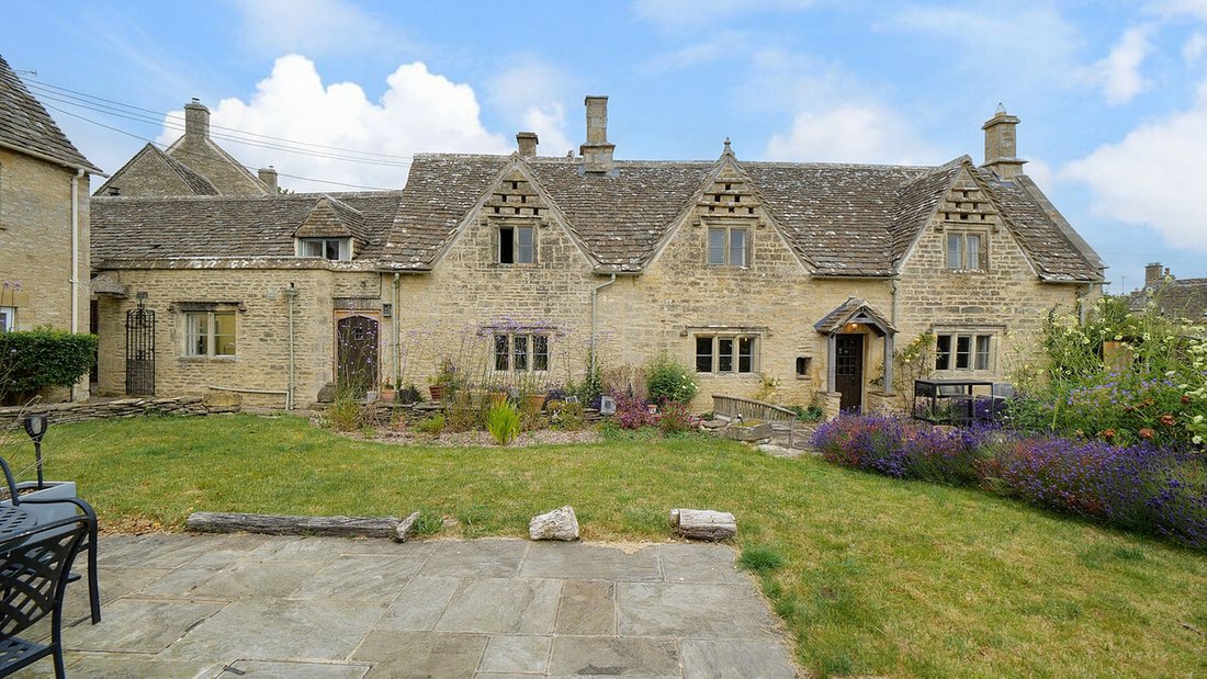 5 Bedroom Detached House For Sale In Bibury In Bibury, England, United ...