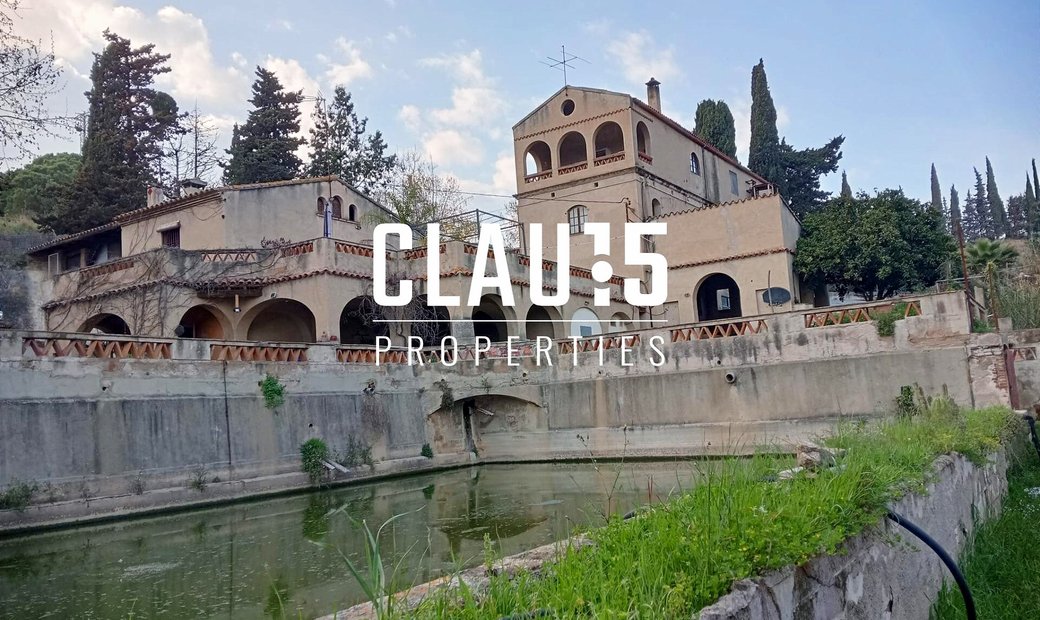 Set Of Farmhouses For Sale In Sant Pol De In Sant Pol De Mar, Catalonia ...