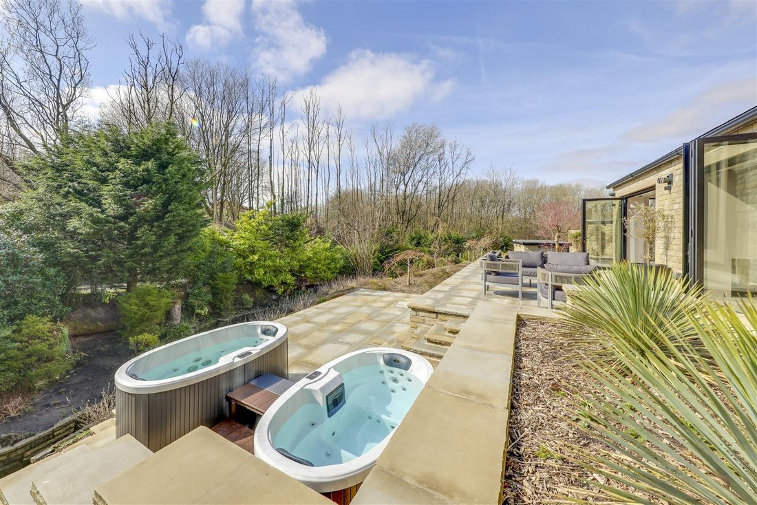 7 Bedroom Detached House For Sale In In Ramsbottom, England, United ...