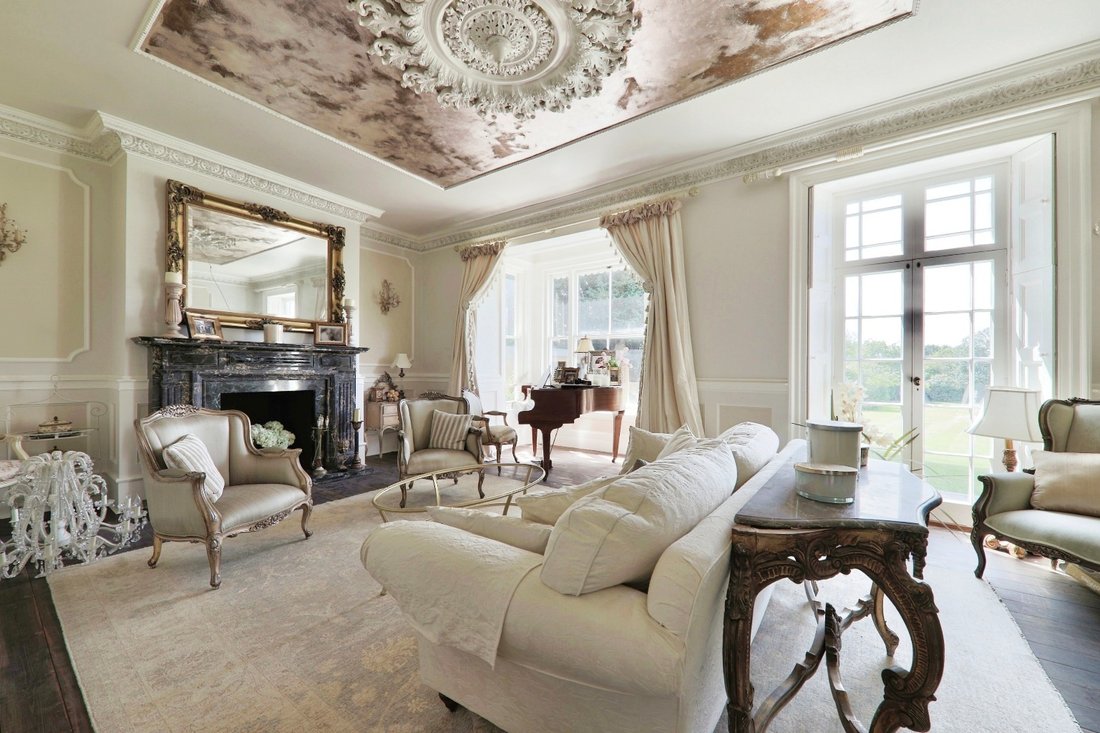 7 Bedroom Detached House For Sale In In Brantingham, England, United ...