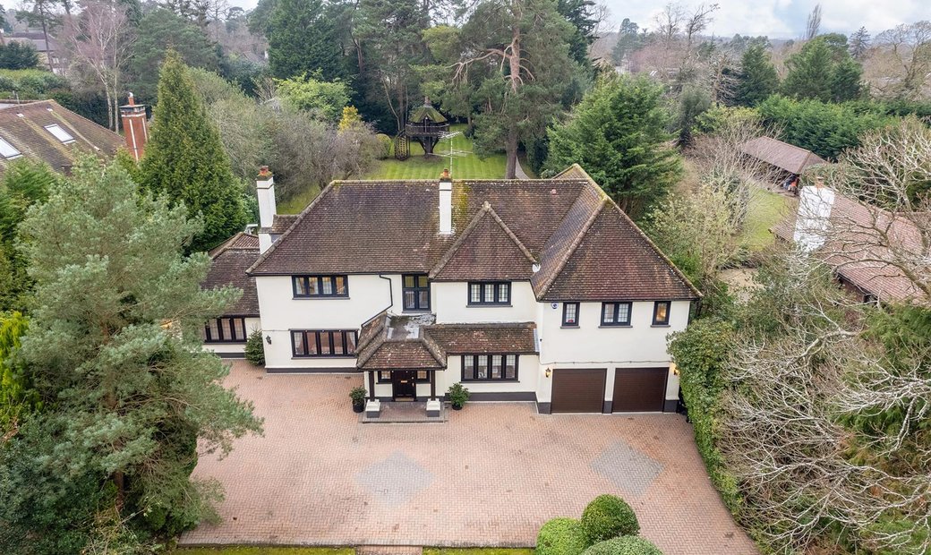 5 Bedroom House For Sale In Keston Park In Orpington, England, United ...