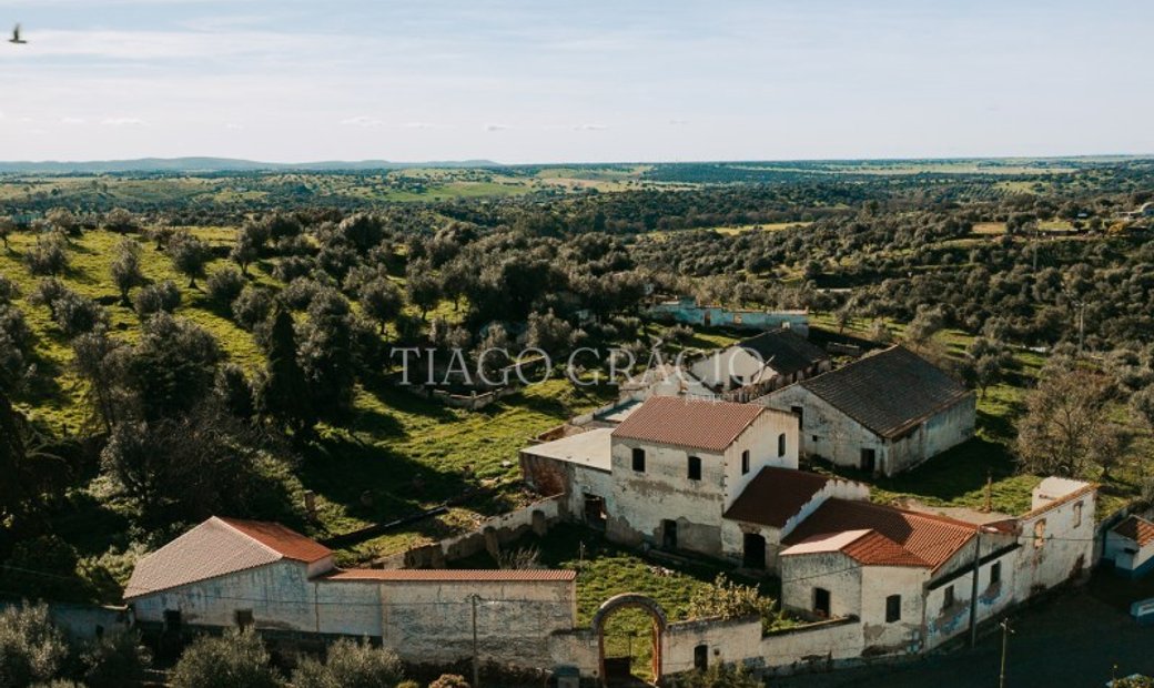 Ancien Moulin à Huile D'olive à Veiros Dans Santa Maria, évora ...