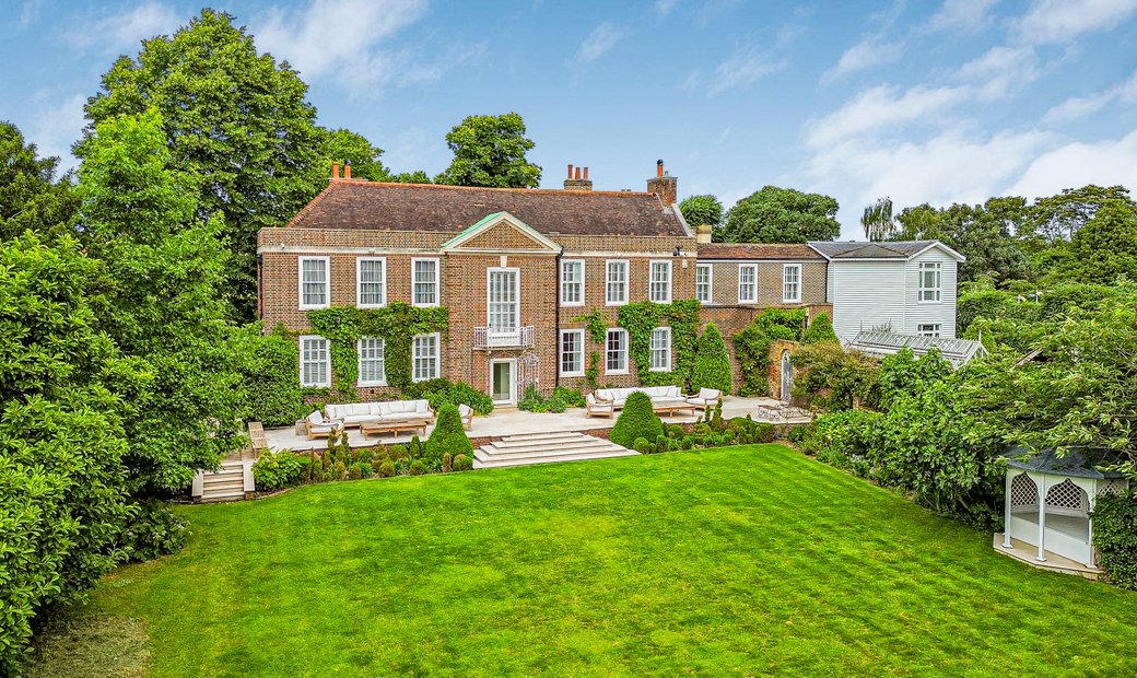 Ferry House, Park Road, Old Isleworth In Isleworth, England, United ...