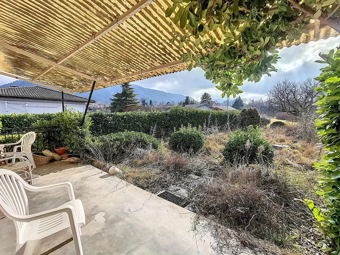 House Armoy In Armoy, Auvergne Rhône Alpes, France For Sale (15436286)