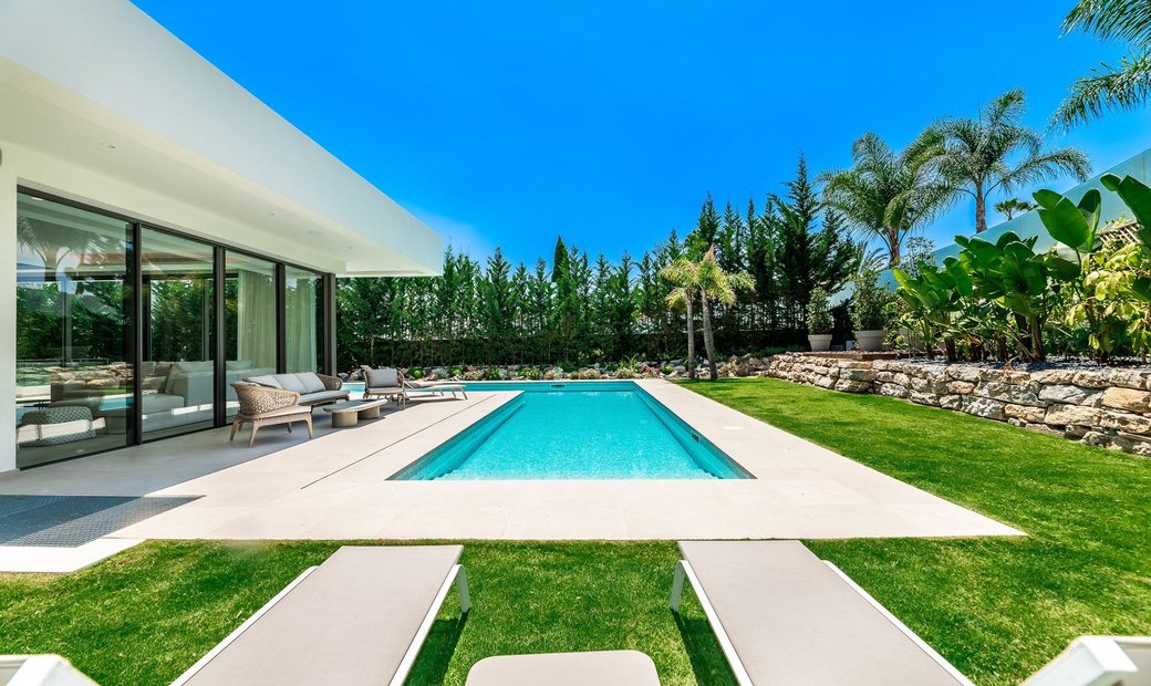 Modern Luxury Villa In La Cerquilla In Archidona, Andalusia, Spain For Sale (15438341)