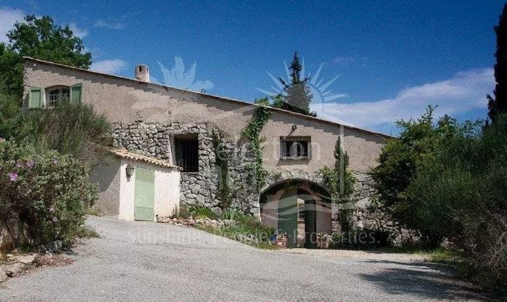 House 240m² 7 Rooms In Le Bar Sur Loup, Provence Alpes Côte D'azur ...