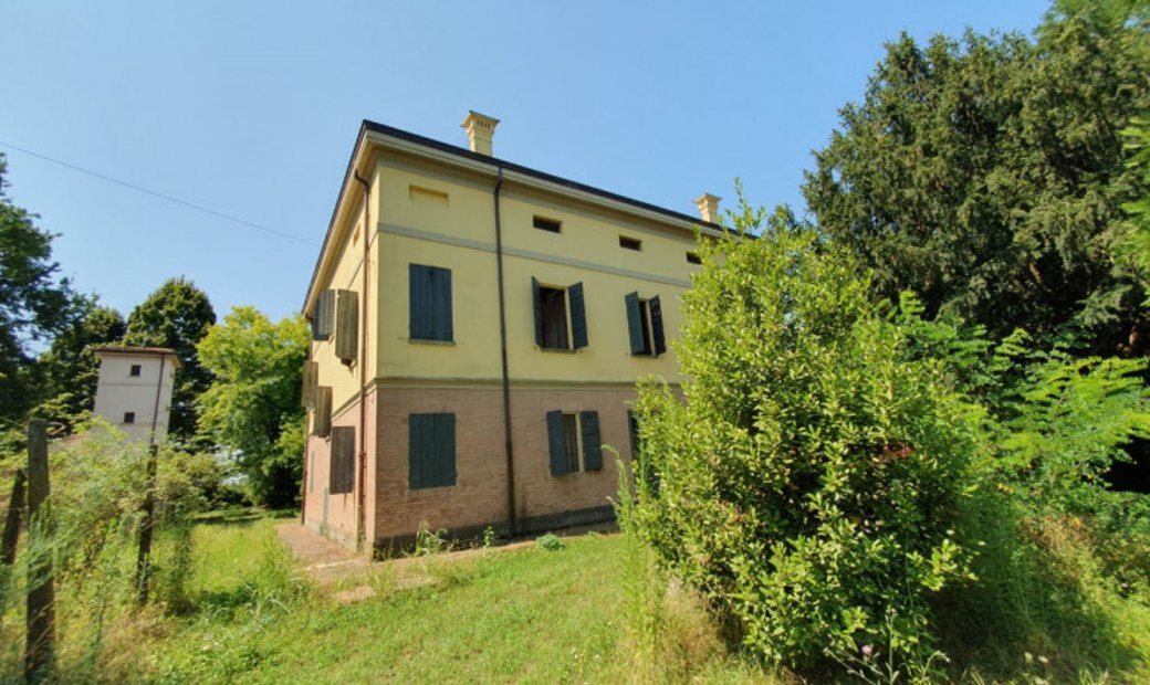 Modena Villa In Modena, Italy For Sale (15441158)