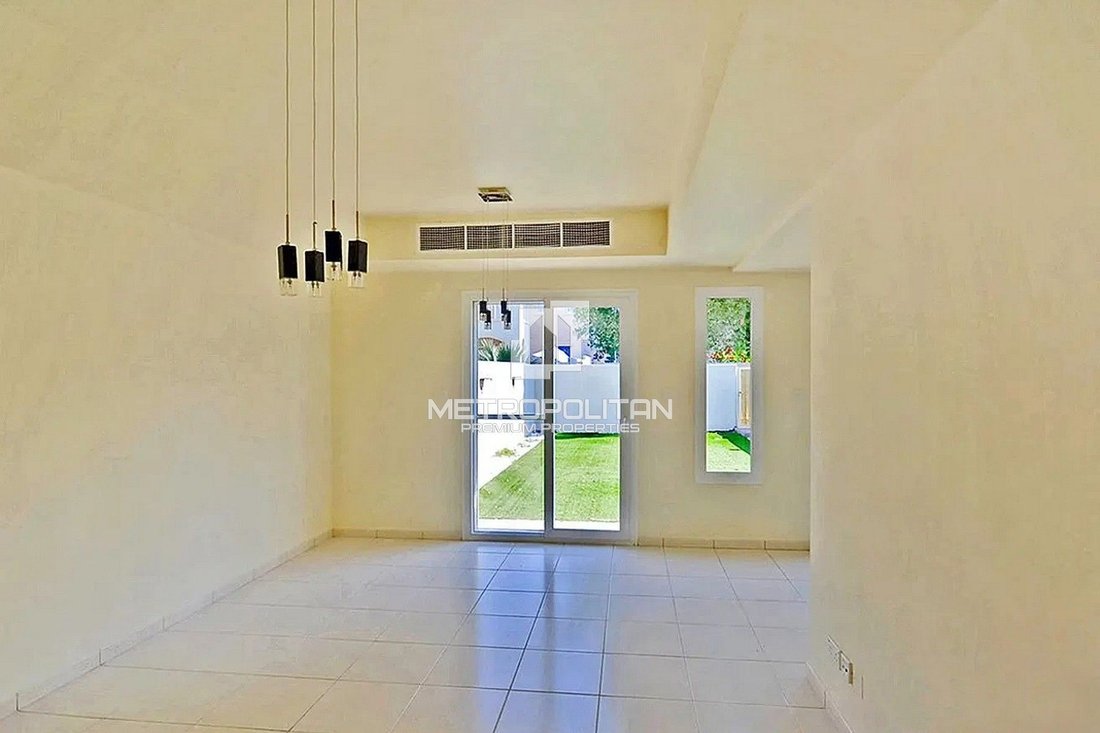 Vacant | Opposite Pool + Park |Perfect In Dubai, Dubai, United Arab ...