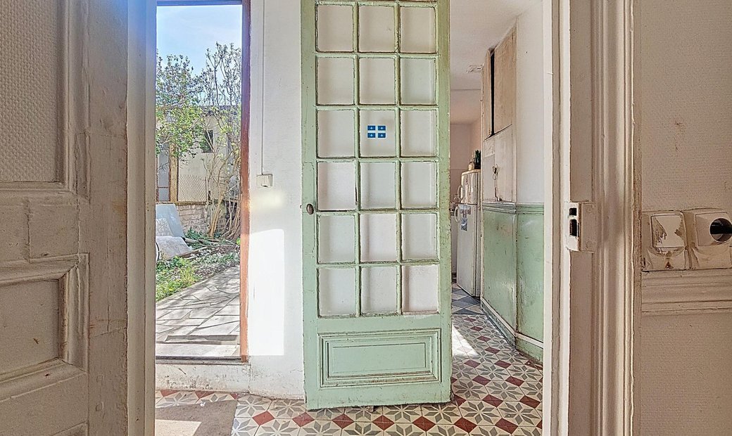 Maison à Renover Aux Lilas Dans Impasse In Les Lilas, île De France ...