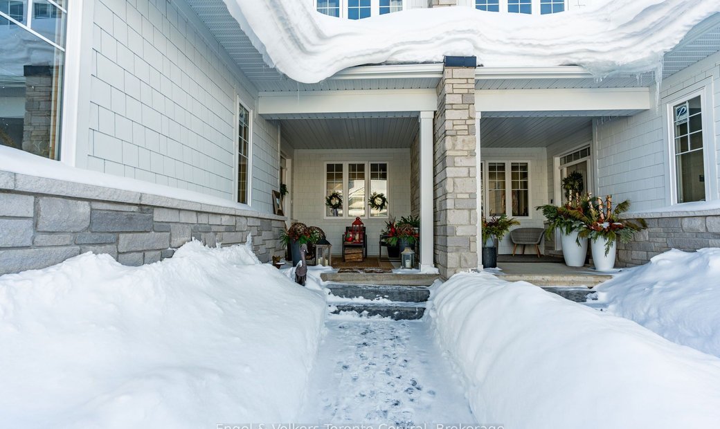 Embrace Cobble Beach In Stunning Bungalow With Loft In Georgian Bluffs ...