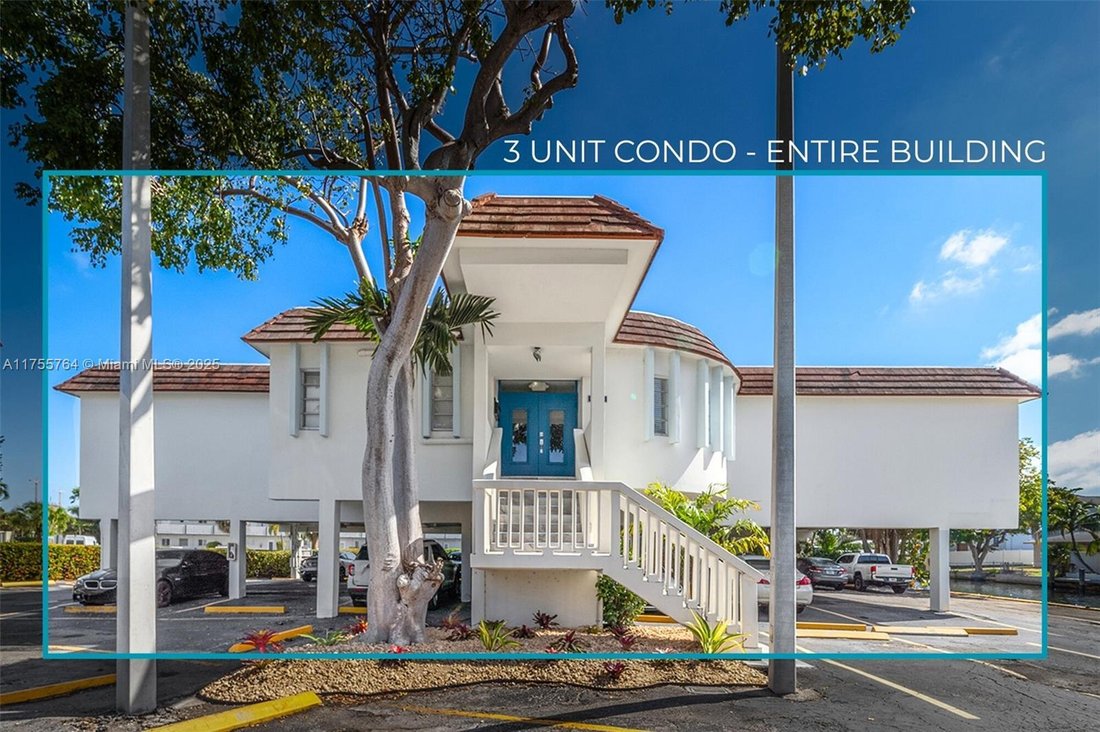 13131 Ixora Ct, A 1, A 2, In North Miami Beach, Florida, Vereinigte ...