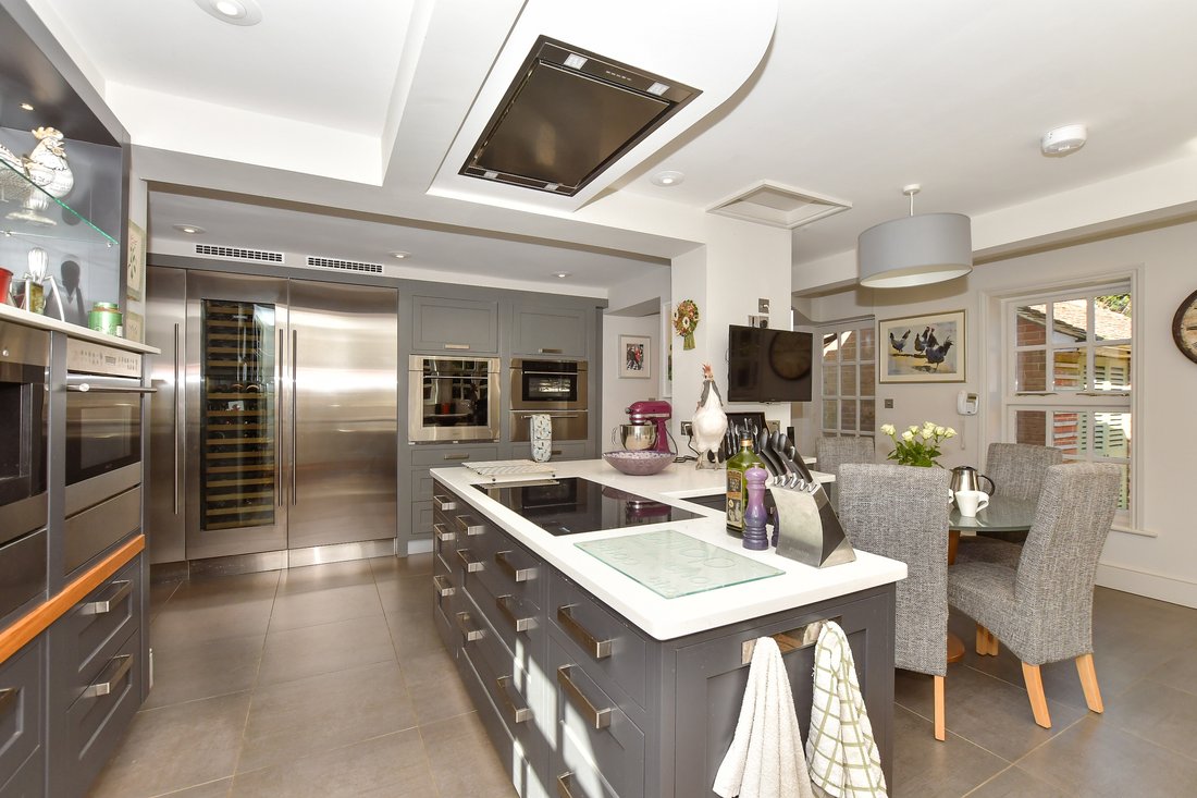 7 Bedroom Detached House For Sale In Stelling Minnis, England, United ...