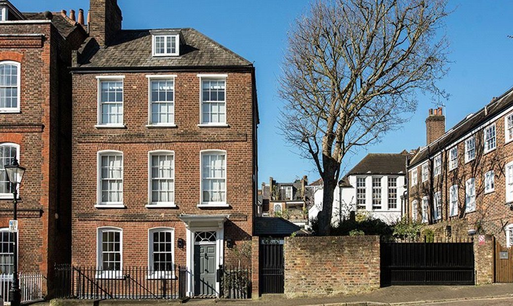 Hampstead Square, London In London, England, United Kingdom For Sale ...