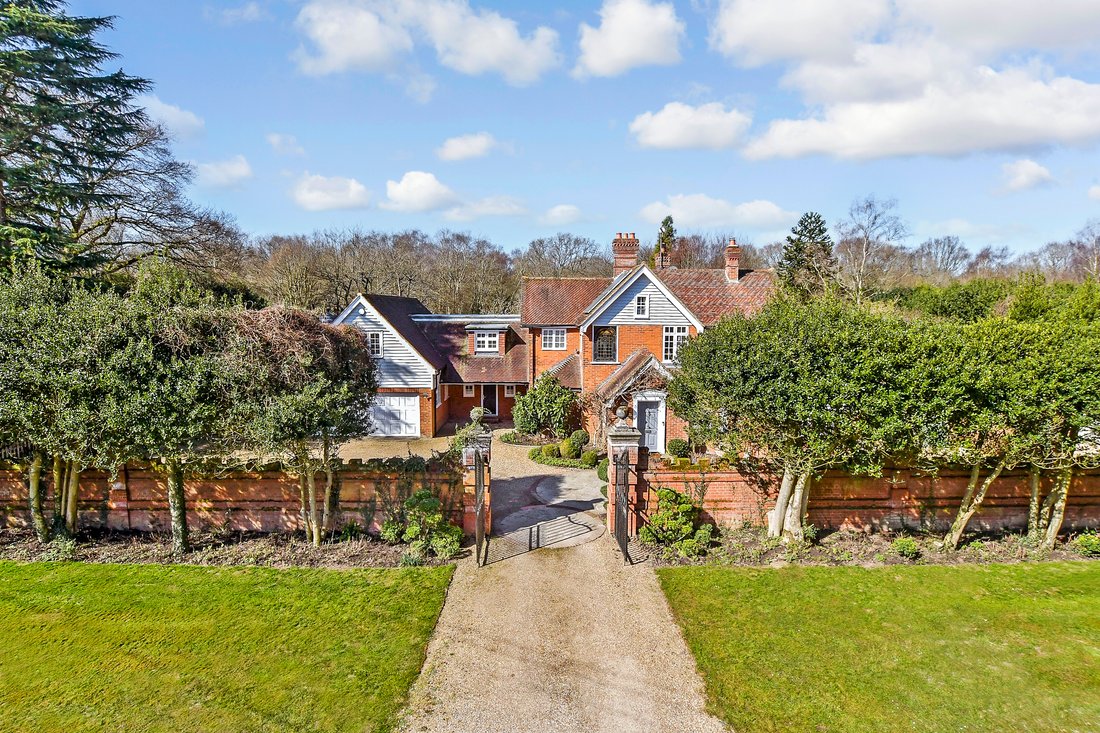 7 Bedroom Detached House For Sale In Stelling Minnis, England, United ...