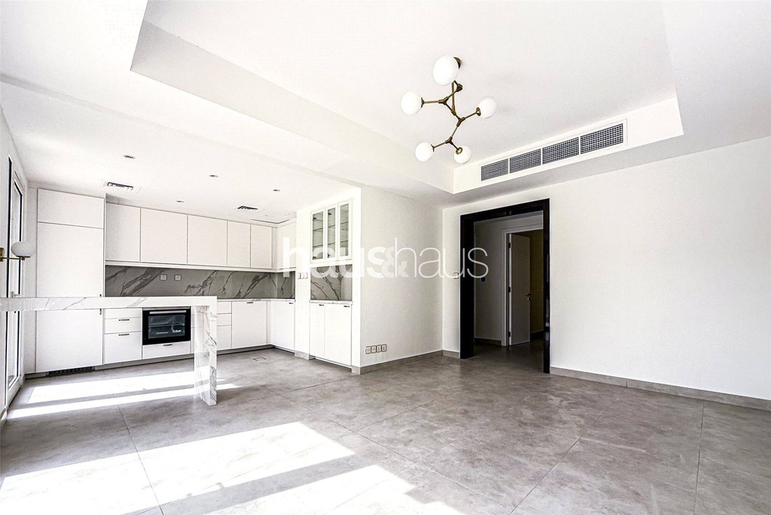 Fully Upgraded 4 M, Open To Offers, Vacant In Dubai, Dubai, United Arab ...