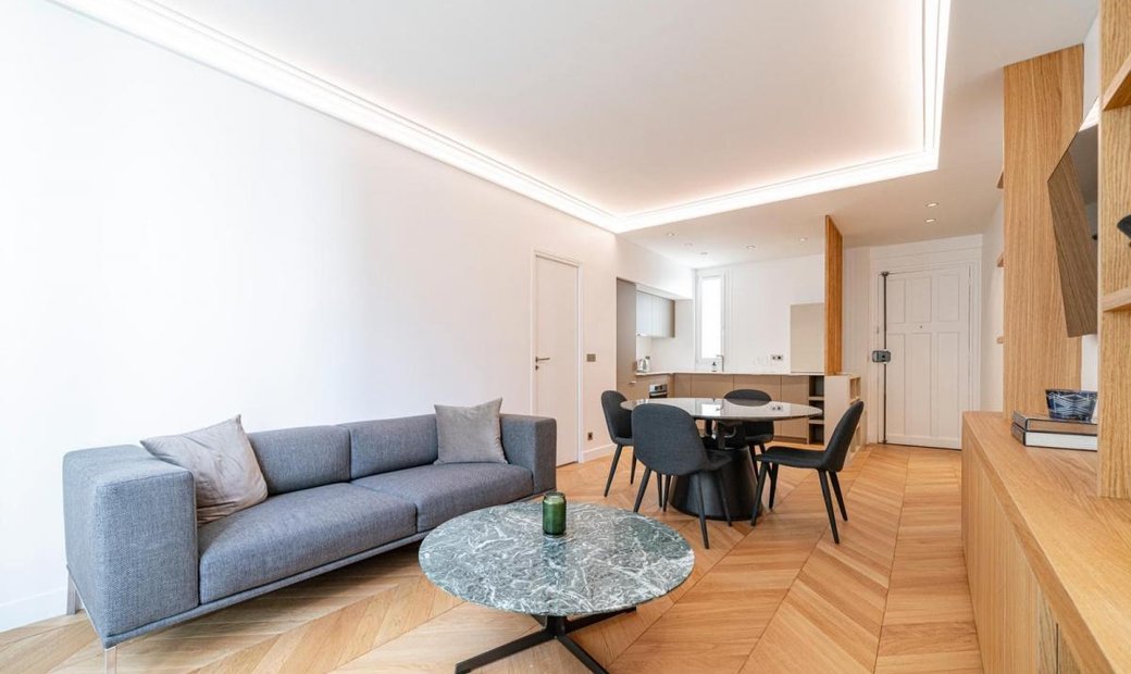 Paris Golden Triangle George V | Renovated In Paris, île De France ...