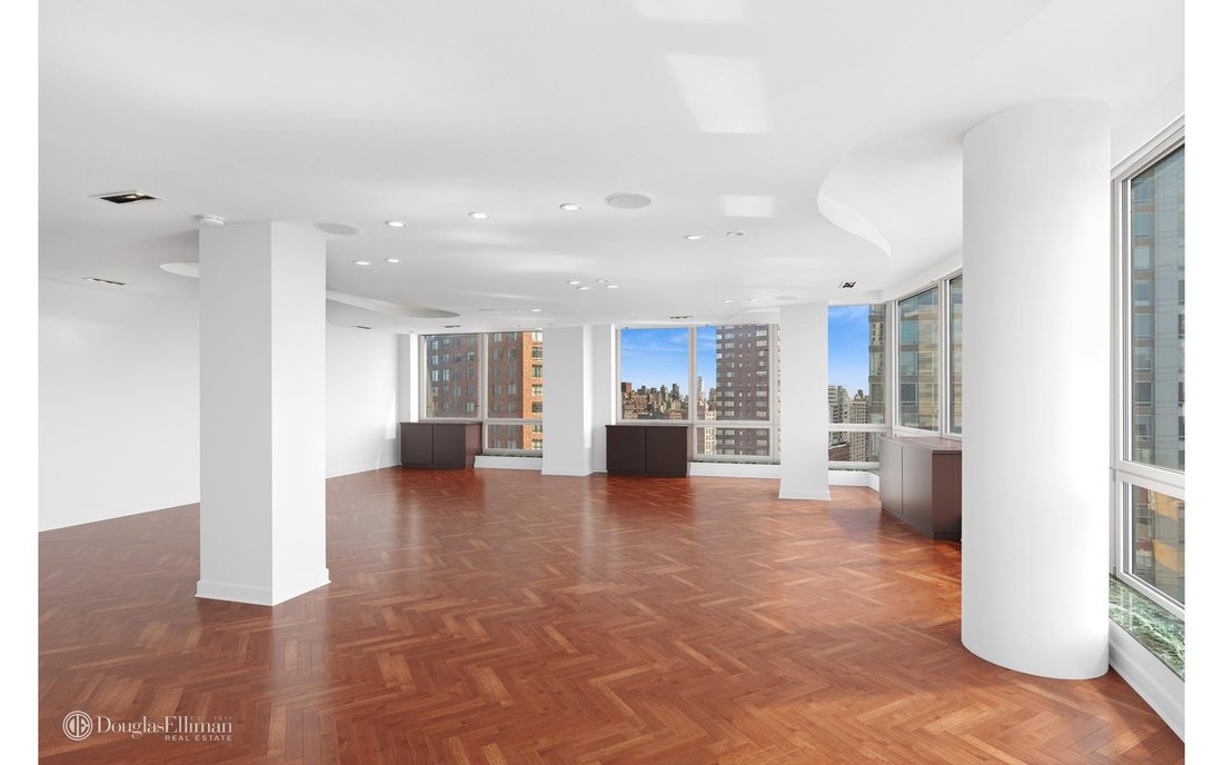 Condo New York In New York, New York, United States For Sale (15457967)