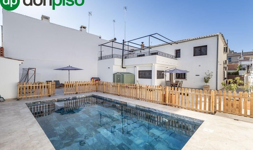 Granada House In Granada, Andalusia, Spain For Sale (15459332)