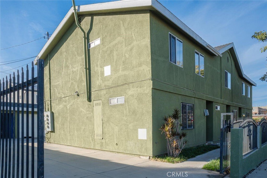 Fourplex In Los Angeles, California, United States For Sale (15250537)