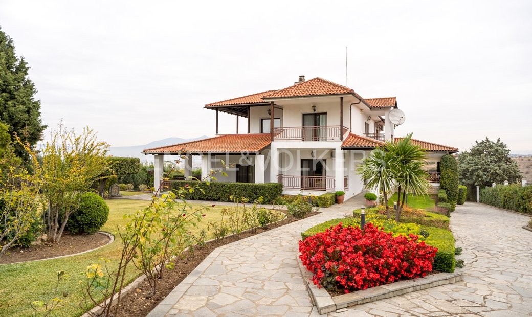Excellent House With Swimming Pool In The Area Of Mikra In Plagiari ...