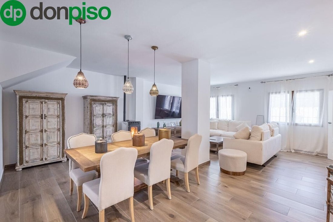 Granada House In Granada, Andalusia, Spain For Sale (15459332)