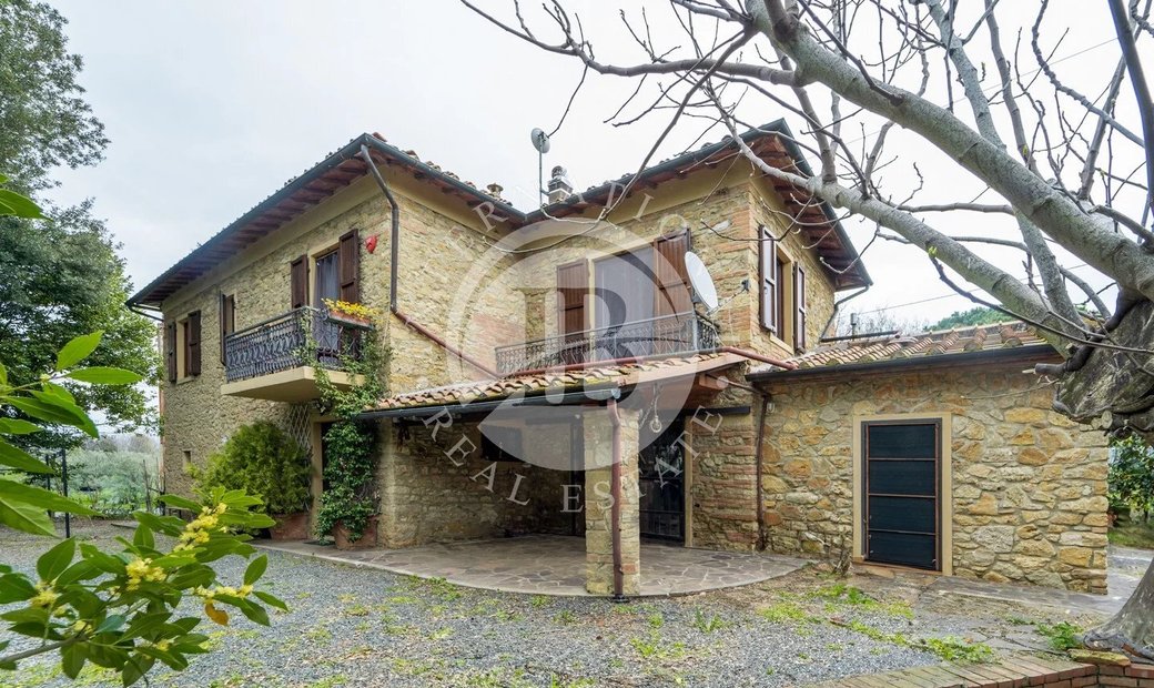 Elegant 1500s Historic Villa With Panoramic In Guardistallo, Tuscany ...