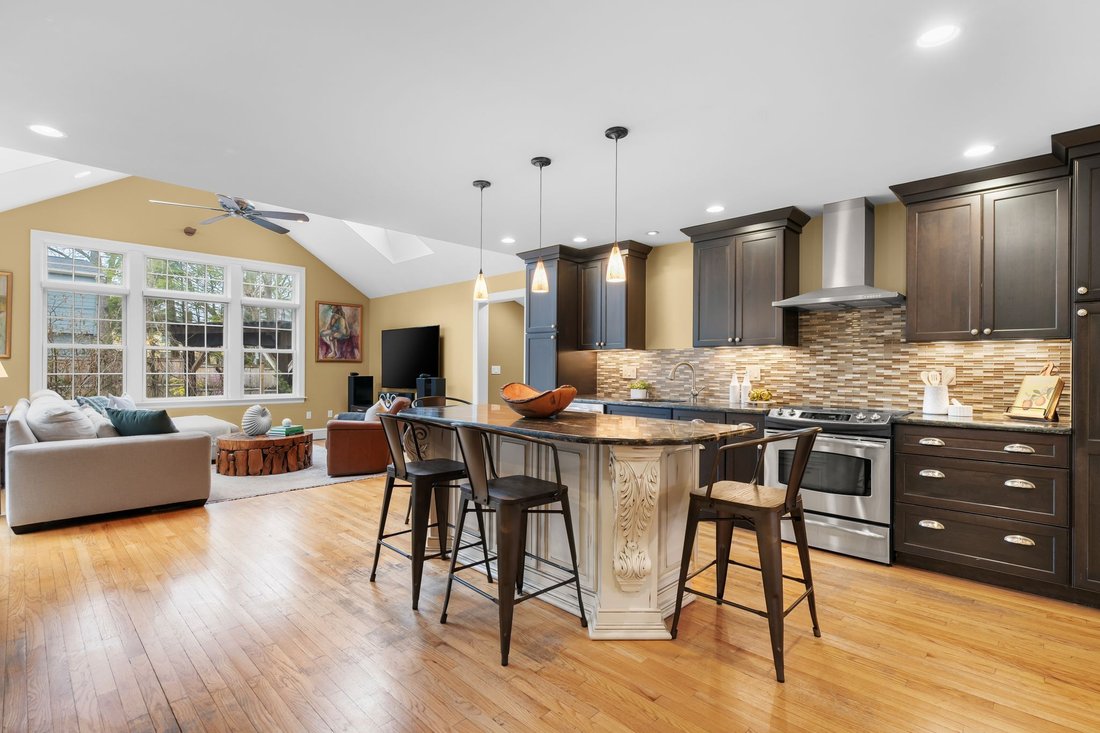 30 Hodge Road, Arlington, Ma, 02474 In Arlington, Massachusetts, United ...