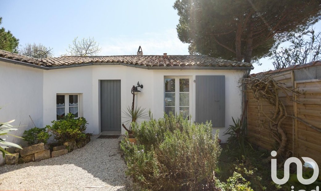 Vente Maison/Villa 3 Pièces In Loix, Nouvelle Aquitaine, France For ...