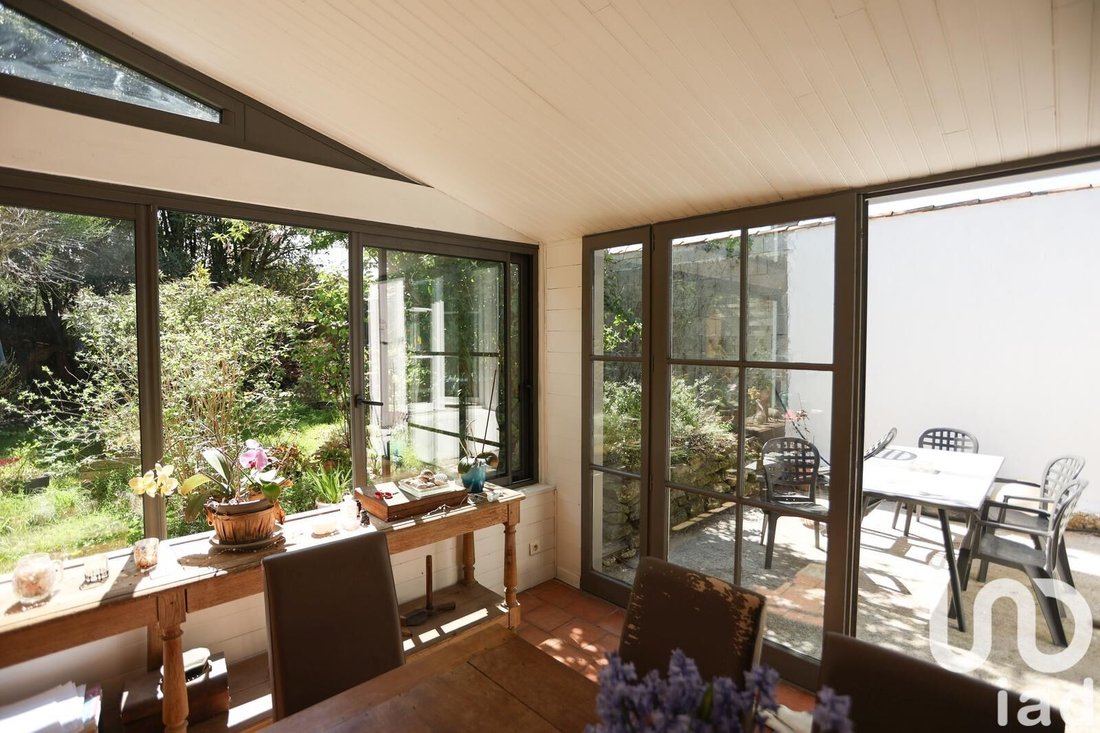 Vente Maison/Villa 3 Pièces In Loix, Nouvelle Aquitaine, France For ...